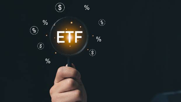 配息率是0050的4倍、總報酬多1成！0052、00881、00894...科技ETF怎麼買？「2條件+1策略」息利雙賺的秘密 - 今周刊