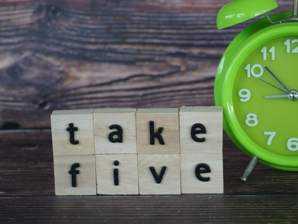 老外請你Take five，不是要你拿五個東西！ - 今周刊