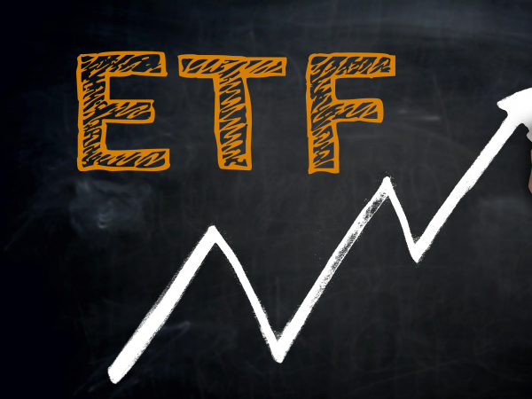 ETF周漲幅前10名出爐，6檔漲逾4%！00927、00891...想跟風半導體衝一波，專家教戰「首要心法」 - 今周刊