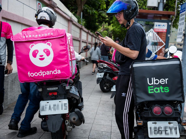 一開始就是等誰認輸的戰爭…Uber Eats、foodpanda冤家變親家，用308億買下全市場「3大效應解析」 - 今周刊