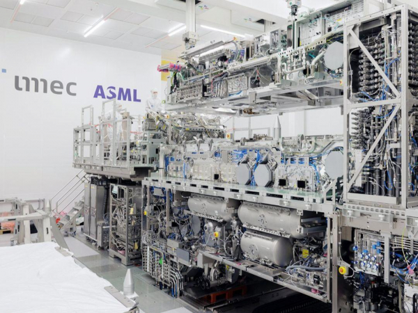機台曾被嫌太貴…ASML證實新EUV設備出貨台積電！股價狂飆市值超車LVMH，躍歐洲第2大企業 - 今周刊