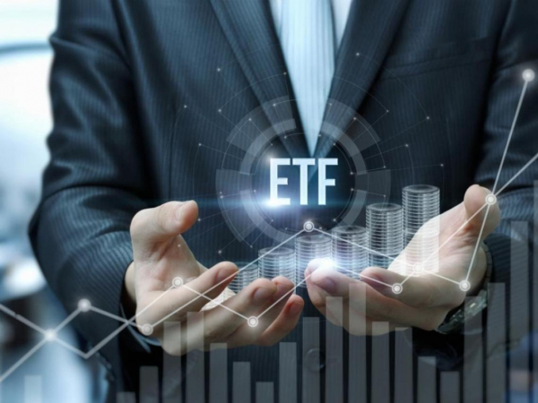 00919、00929、00713…高息ETF還能配出年息10%？這檔有4年擊敗大盤「回檔就知它的好」 - 今周刊