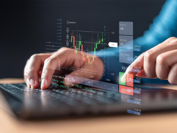 南電(8046)、臻鼎-KY(4958)…輝達快吸光供應鏈資源，PCB缺貨潮首次蔓延至下游，盤點台廠受惠股有誰？ - 今周刊